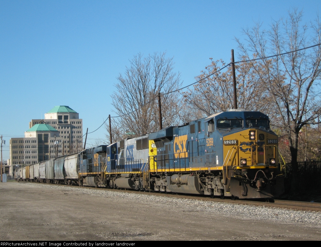 CSXT 5269 On CSX G 768-01Eastbound